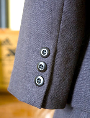 How To sew: Tailored jacket sleeve vents – pattern scissors cloth