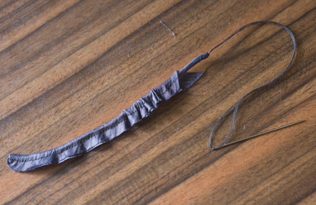 More on rouleau loops, and some loopy inspiration… – pattern scissors cloth