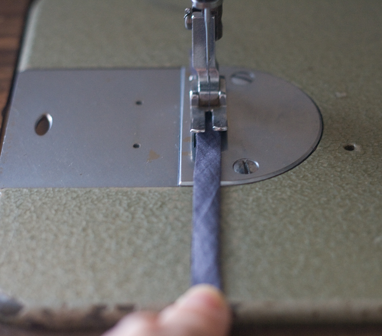 More on rouleau loops, and some loopy inspiration… – pattern scissors cloth