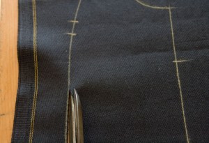 5 Sewing Tips for August – pattern scissors cloth